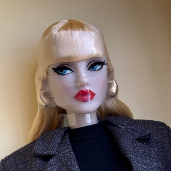 Defa Lucy | Other | Defa Lucy Series Icon Model 15 Nrfb Articulated ...